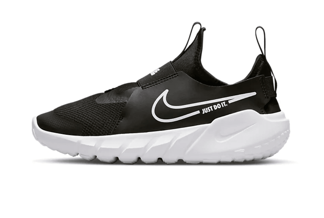 Nike Flex Runner 2 (GS) Older Kids' Running Shoes :Black – iRUN Singapore